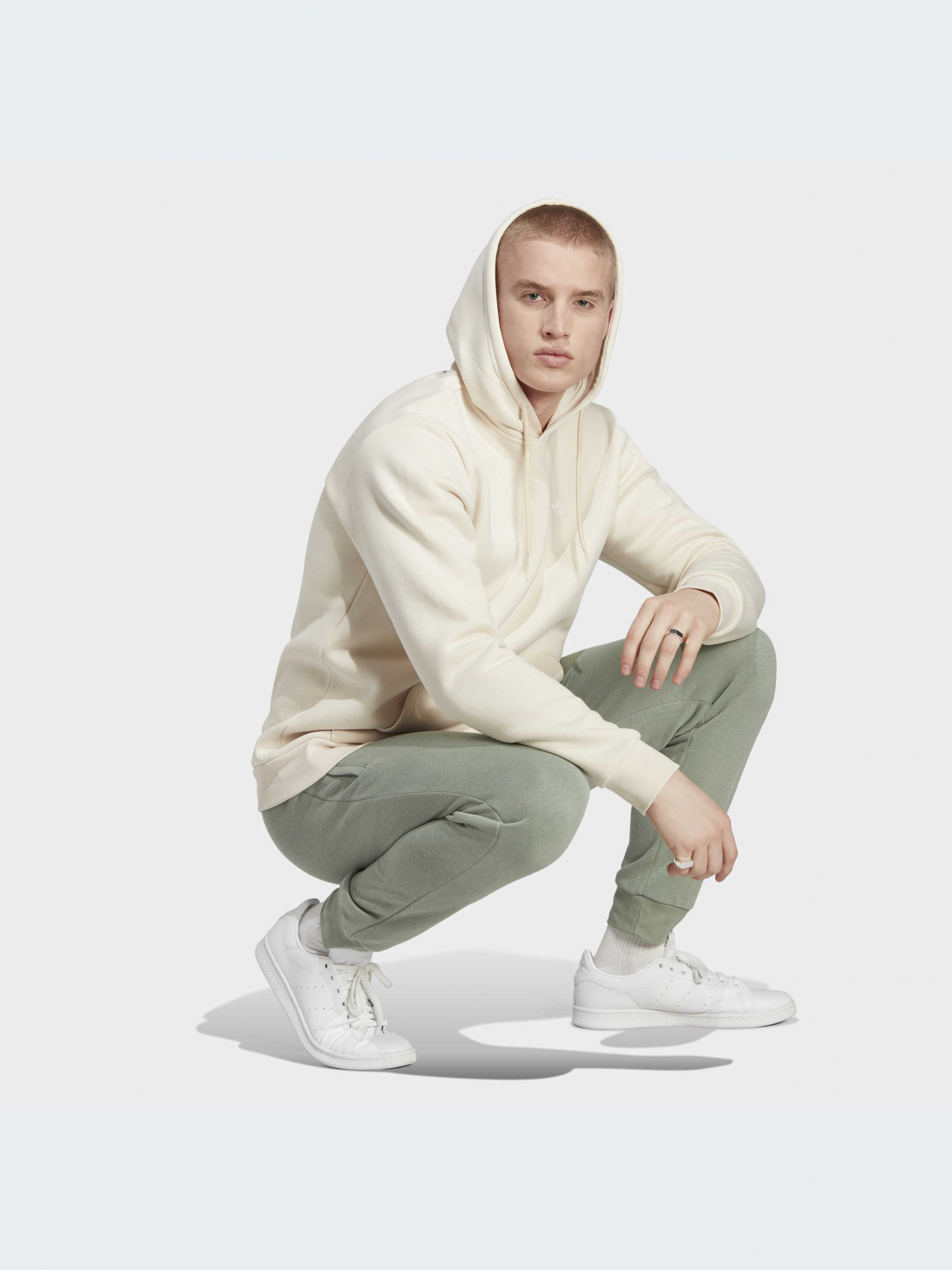 Джоггеры adidas HR2968-KZ для мужчин, цвет: Зелёный - купить по ...