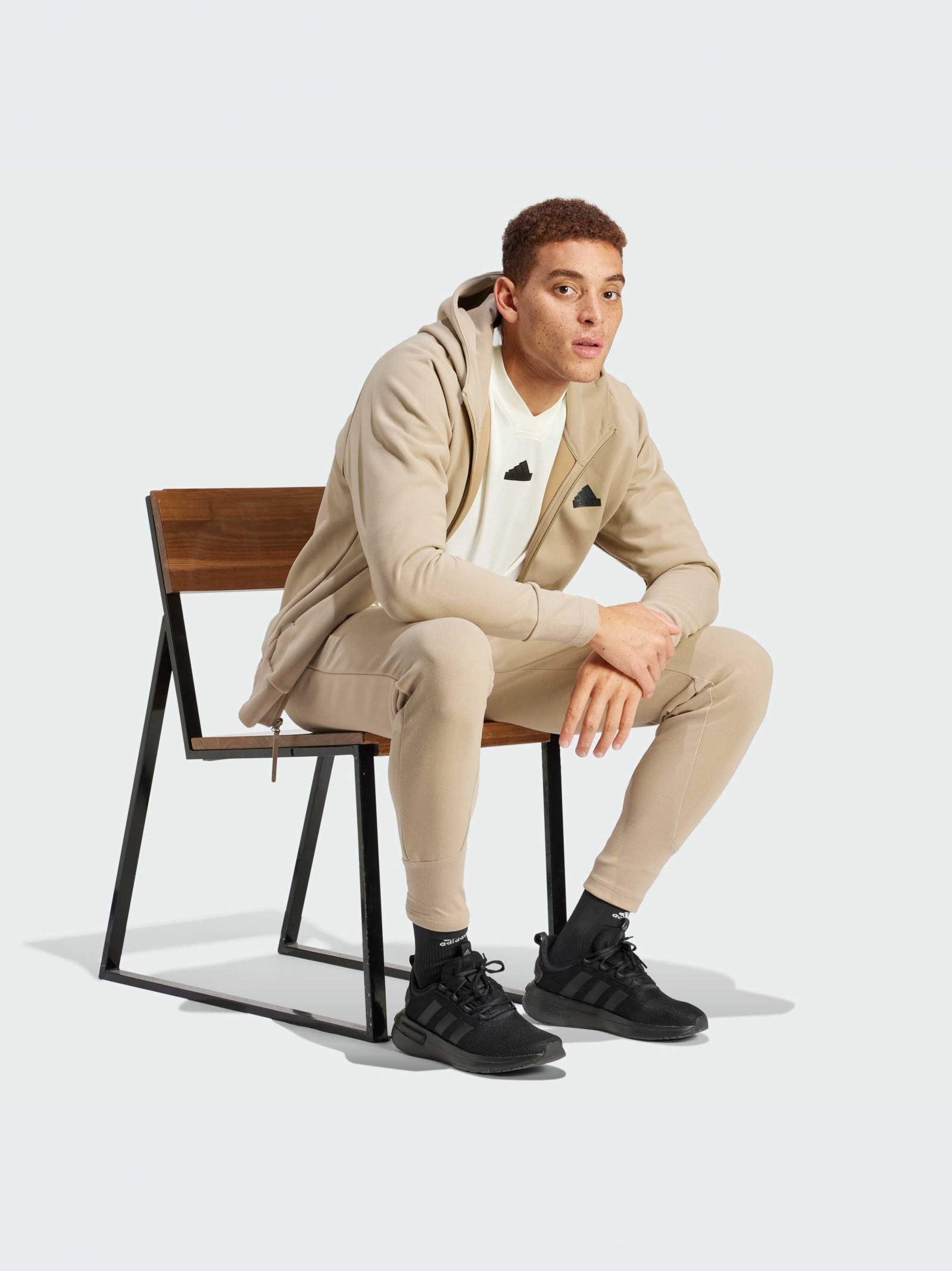 Штаны спортивные adidas ZNE IS9281-KZ для мужчин, цвет: Бежевый ...