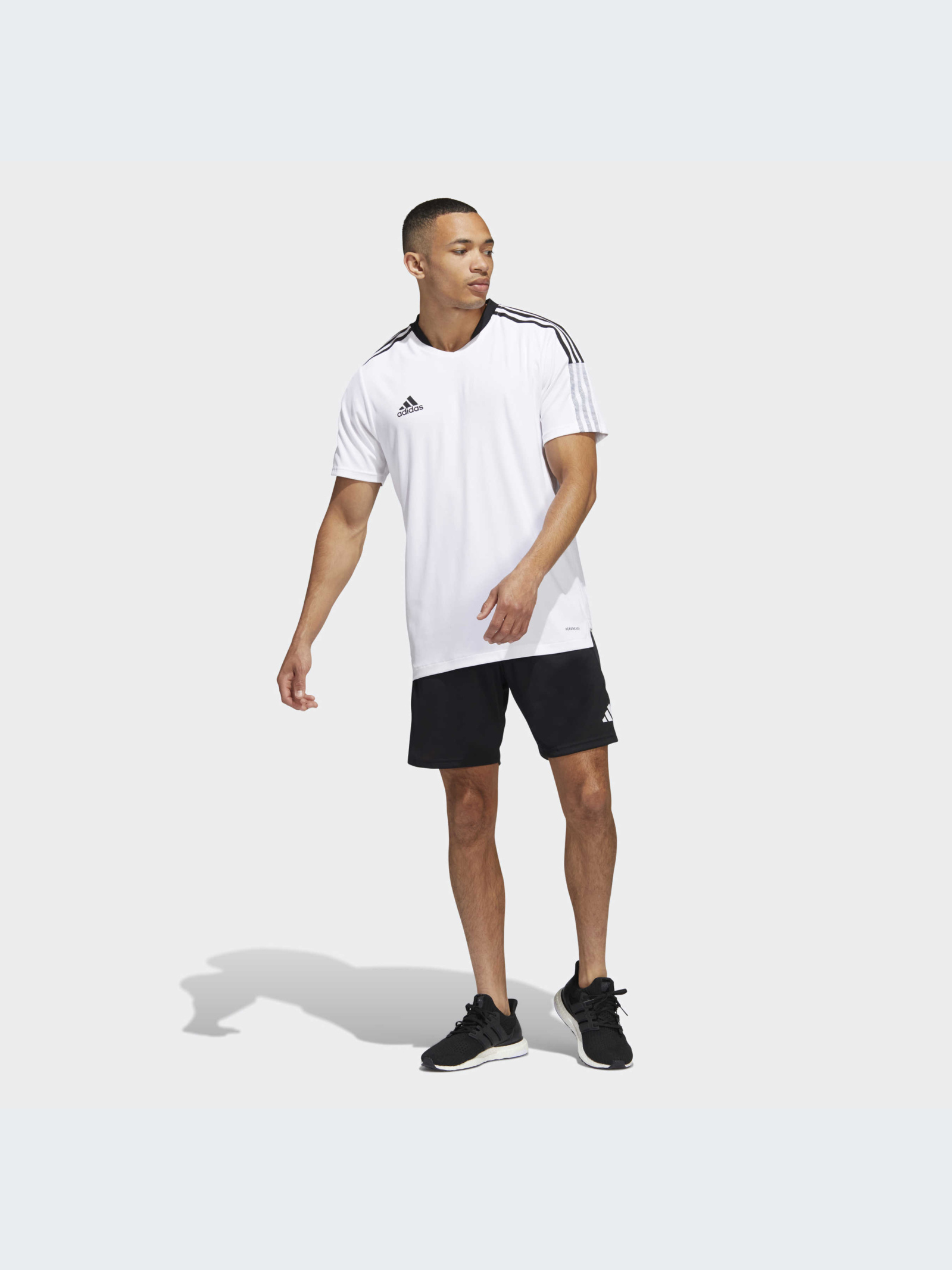 Шорты спортивные adidas Tiro HL3923-KZ для мужчин, цвет: Чёрный ...