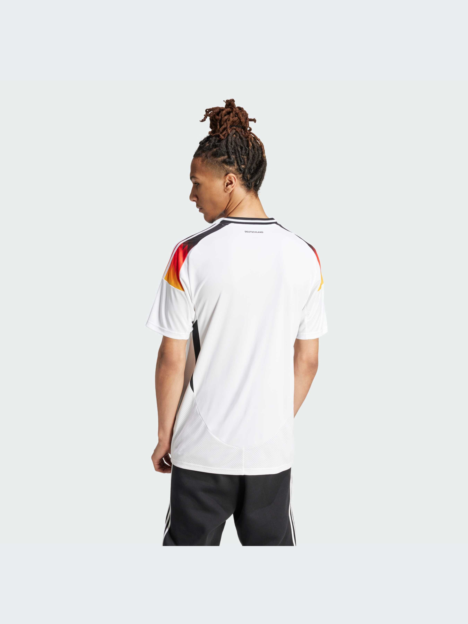 Футболка спортивная adidas IP8139-KZ для мужчин, цвет: Белый - купить ...