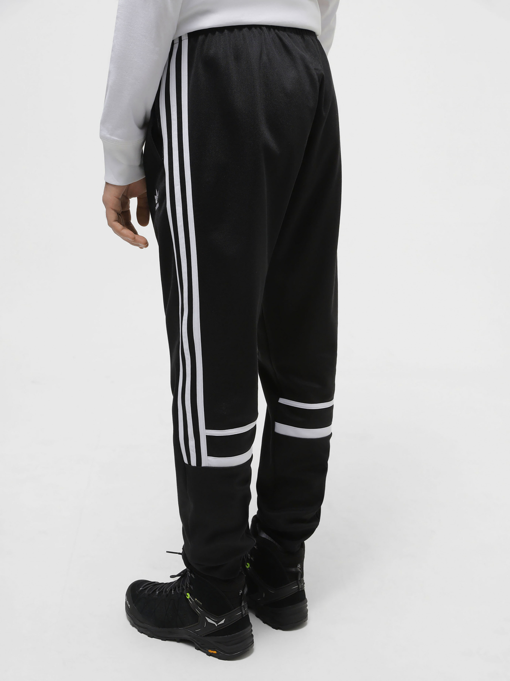 Брюки Adidas модель HK7429 для мужчин, цвет: Чёрный - купить по ...
