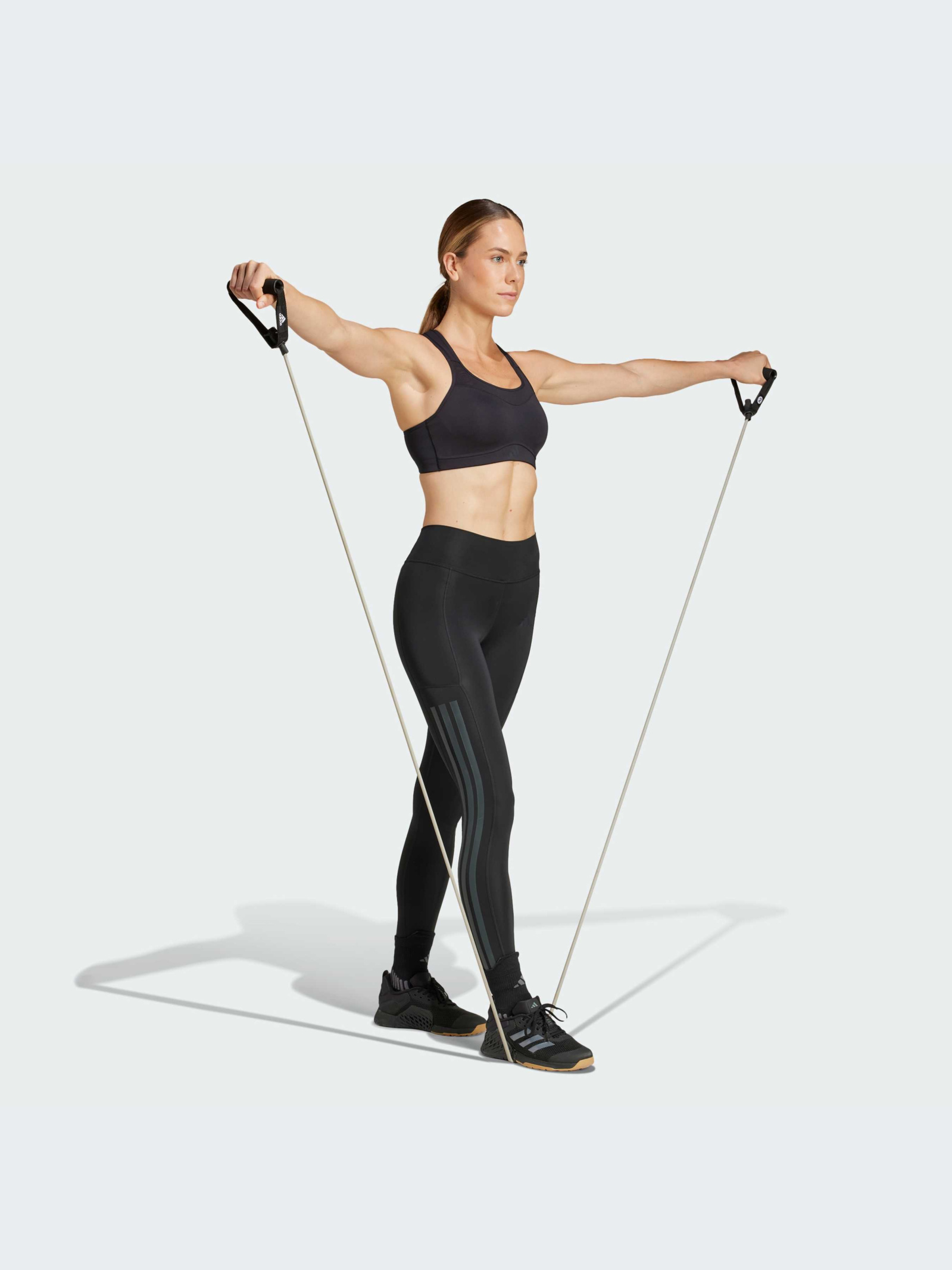 Топ спортивный adidas JD2115-KZ для женщин, цвет: Чёрный - купить по ...