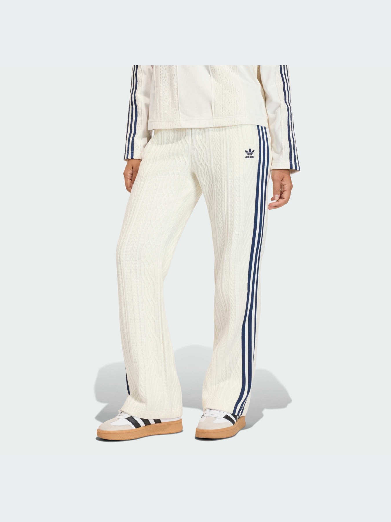 Джоггеры Adidas модель KS7801-KZ для женщин, цвет: Белый - купить по ...